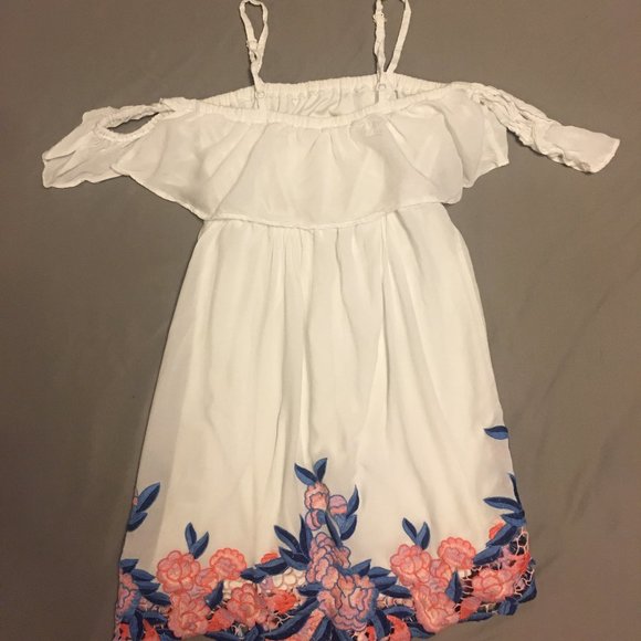 Francesca's Collections | Dresses | Francescas Off The Shoulder Floral ...